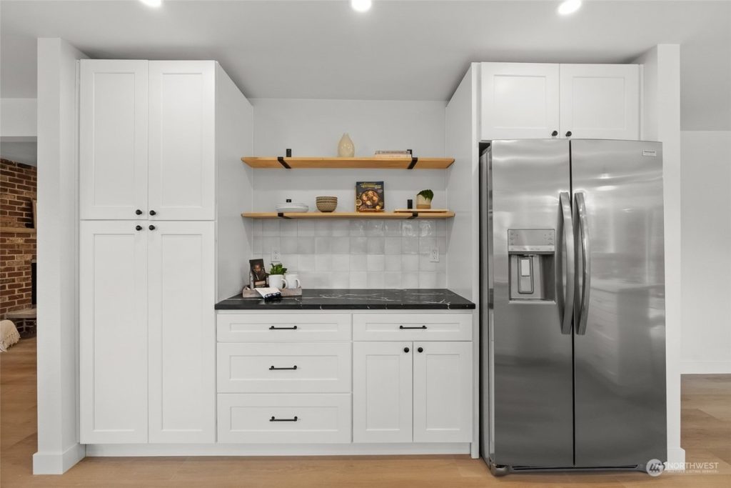 Cottage White Shaker Kitchen Cabinets S10 - DKBC-Discount Kitchen ...